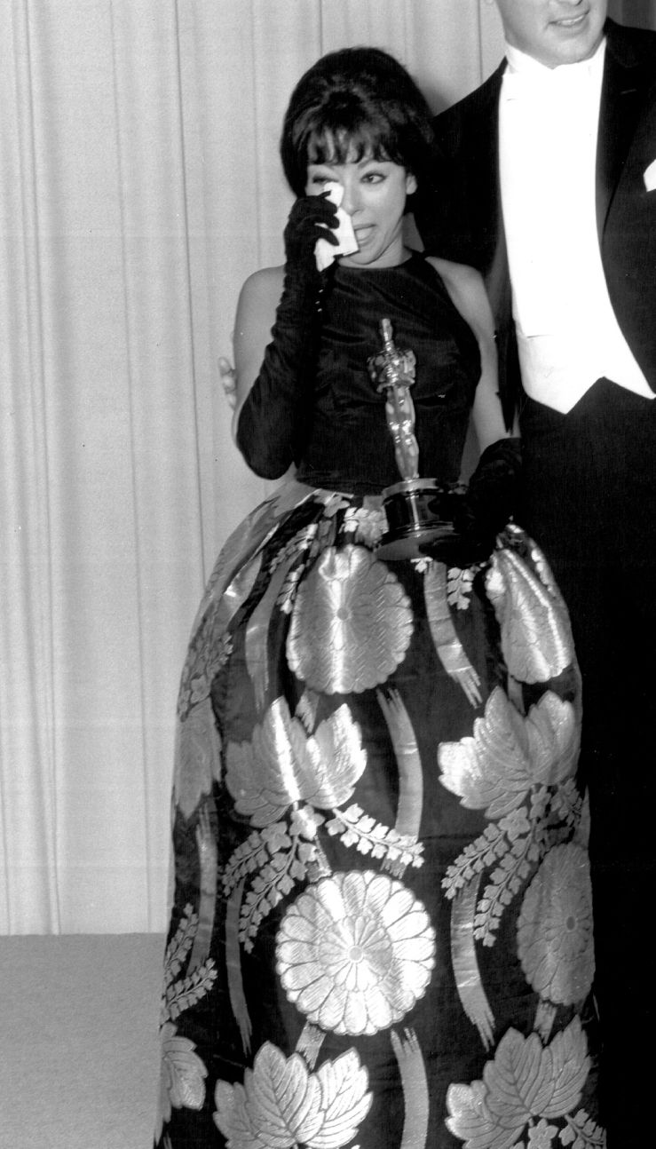Rita Moreno's timeless Oscars style: In either 1962 or 2018 her dress ...